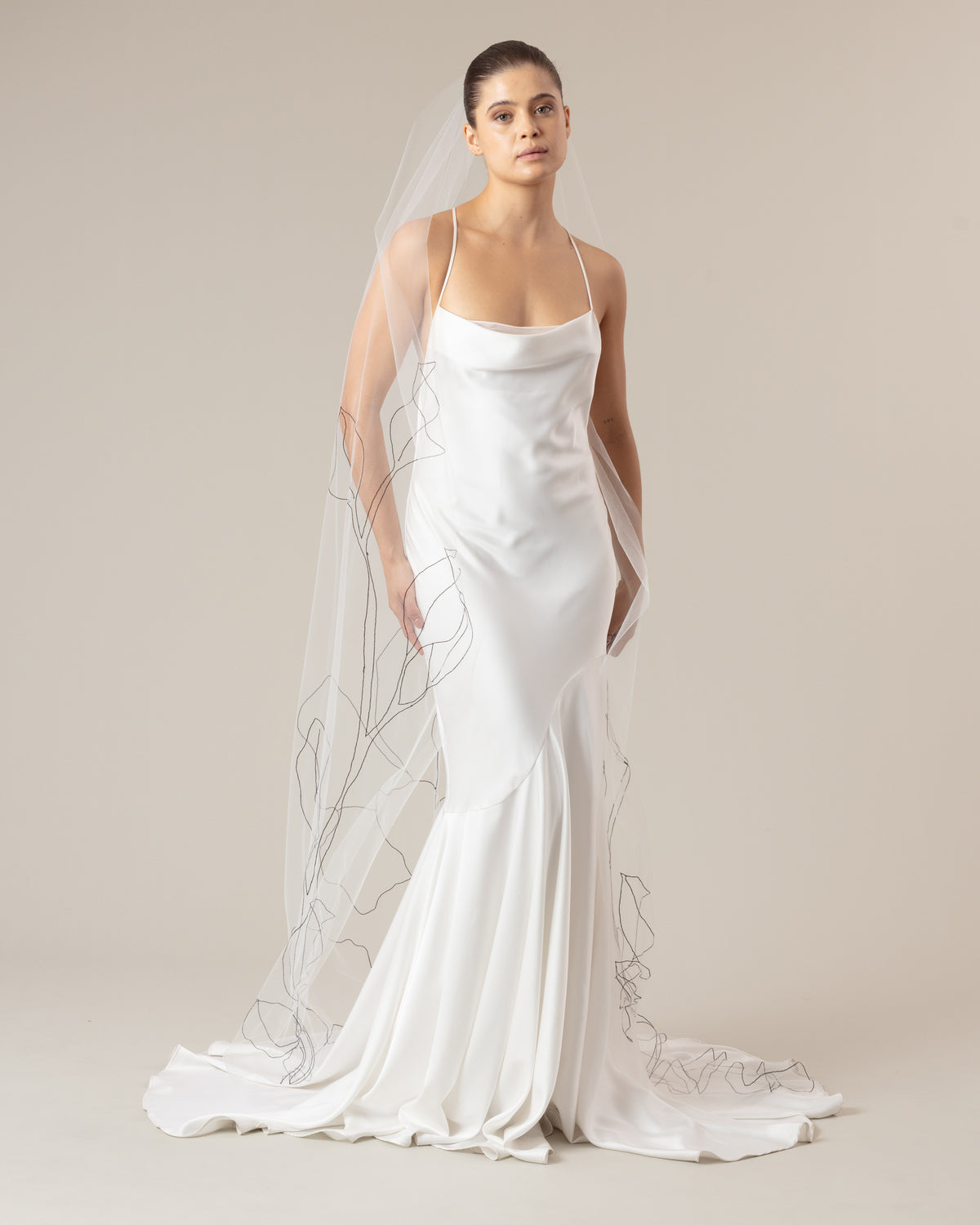 EDEN LINE DRAWING FLORAL EMBROIDERED VEIL