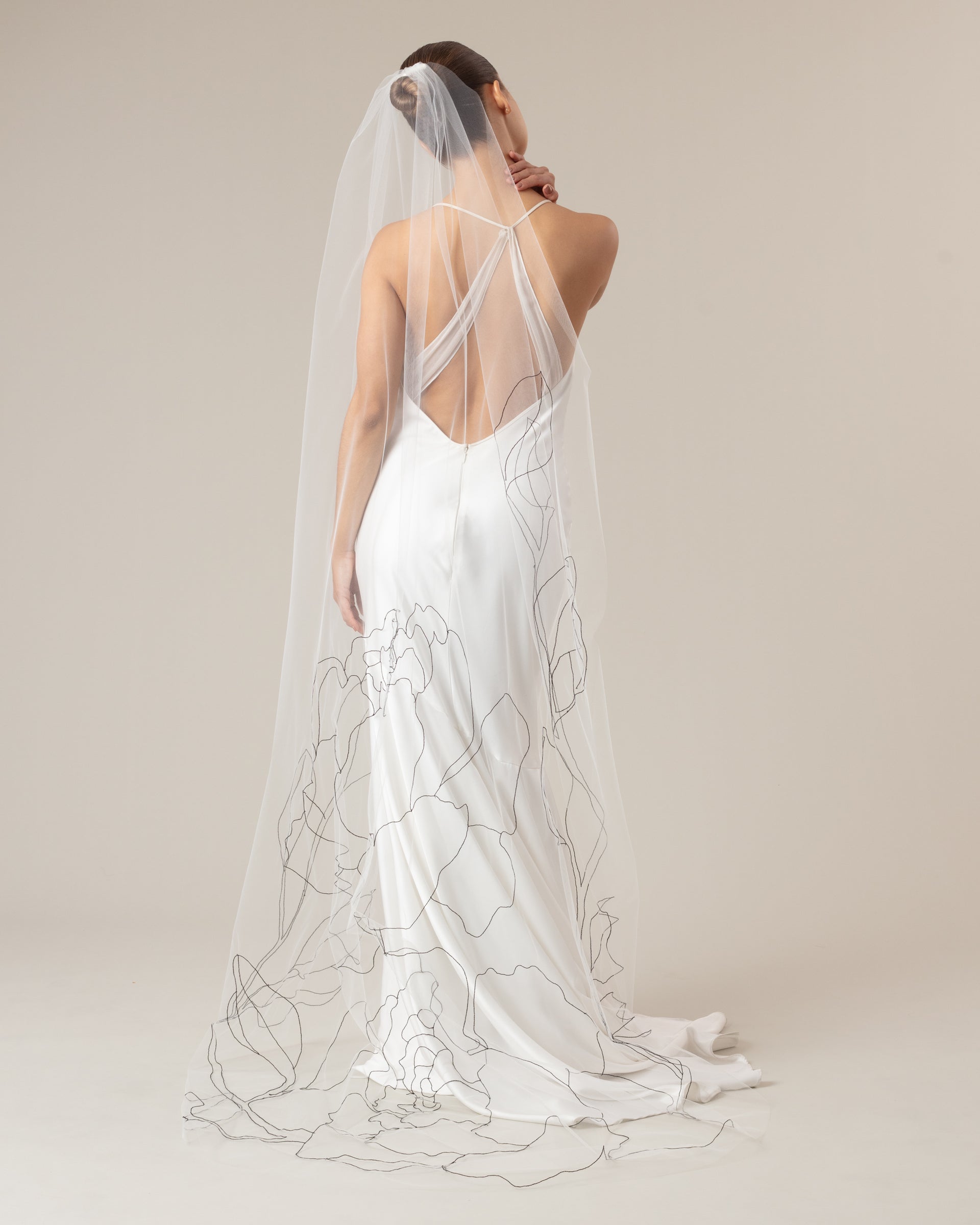 EDEN LINE DRAWING FLORAL EMBROIDERED VEIL