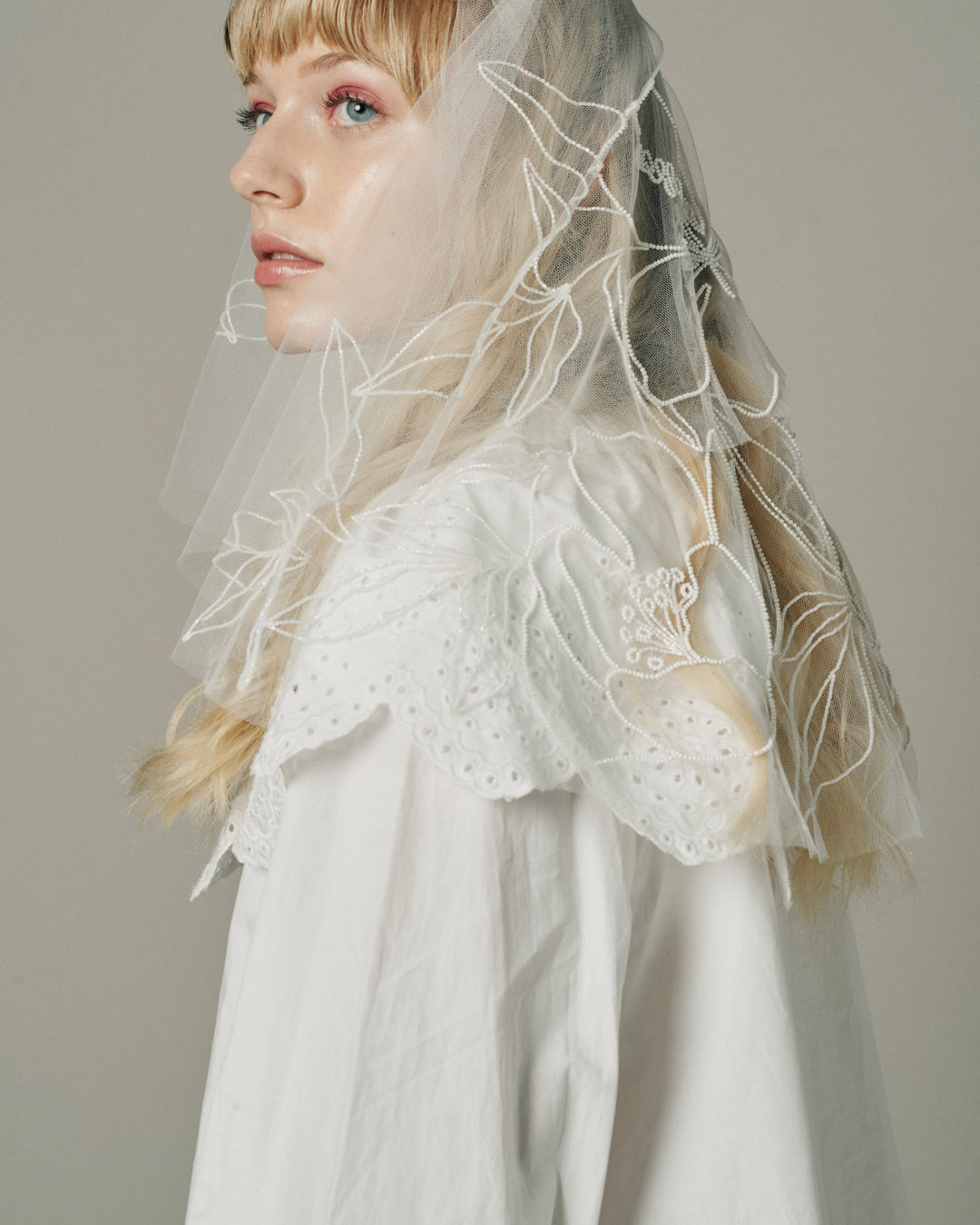 KIA BEADED FLOWERS WEDDING VEIL – Ofrenda Studio